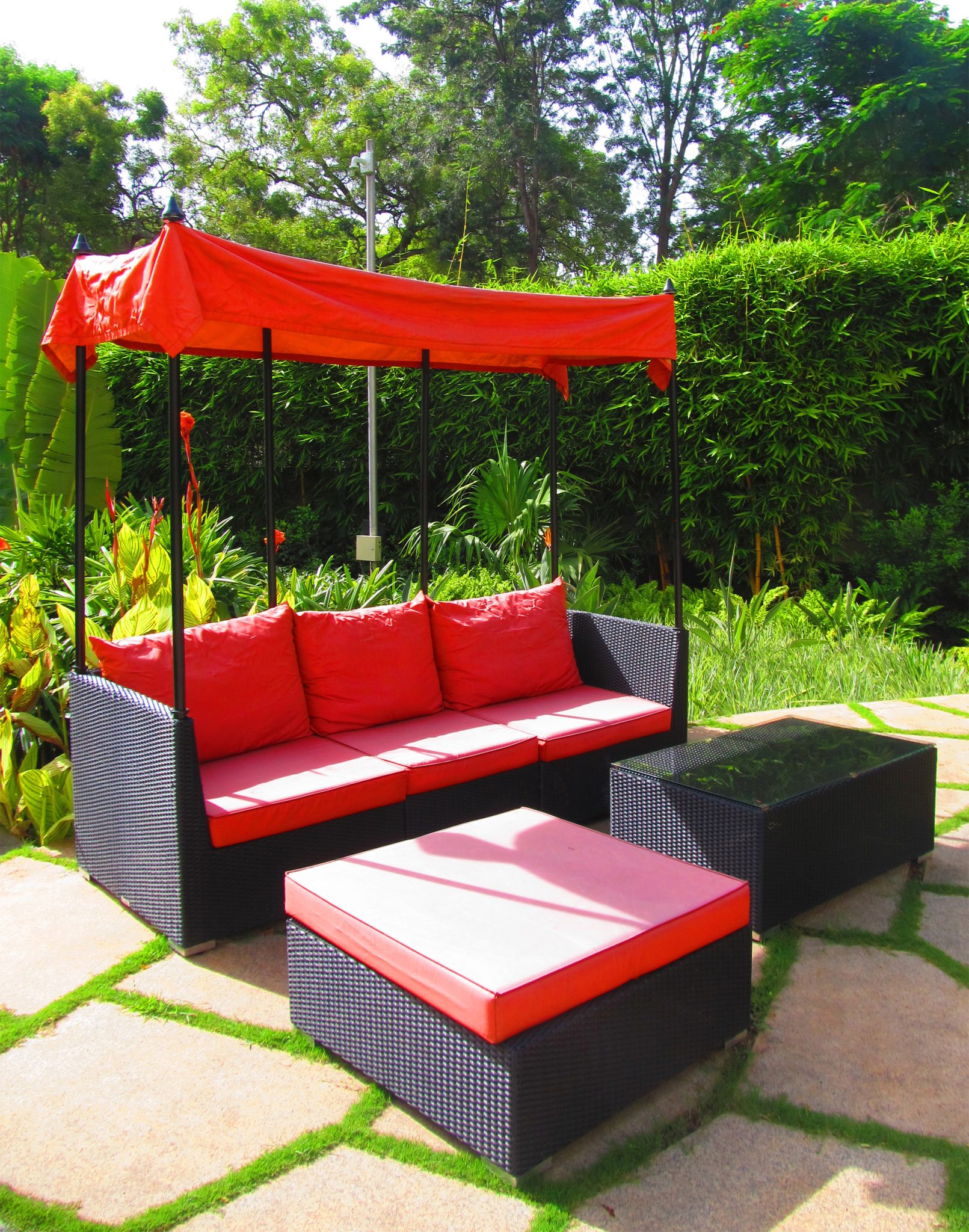 Walton Cabana – Best Cabana Seating | Ellements